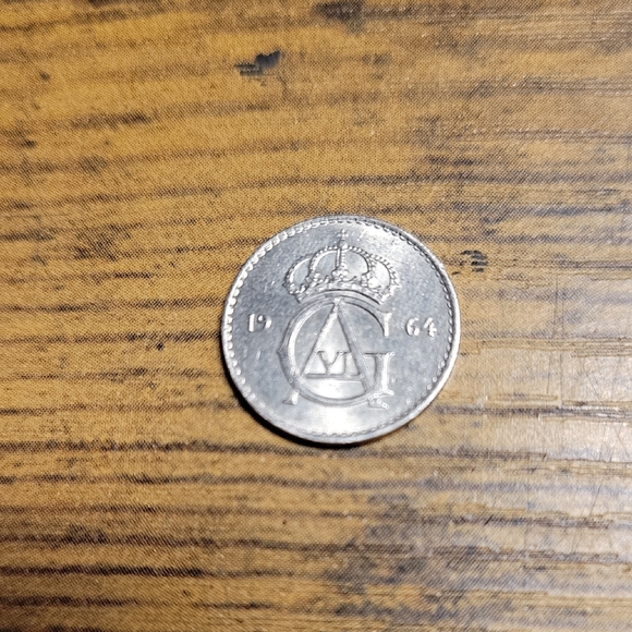 Other | Silver Coin With Crown Emblem | Poshmark